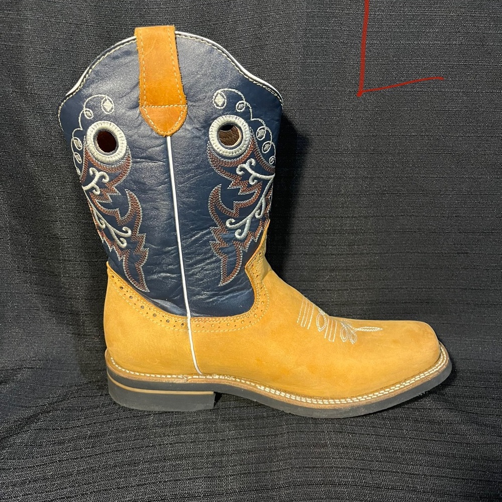 Men’s Potro Rebelde Squared Toed Western Boot Size 10… - Gem